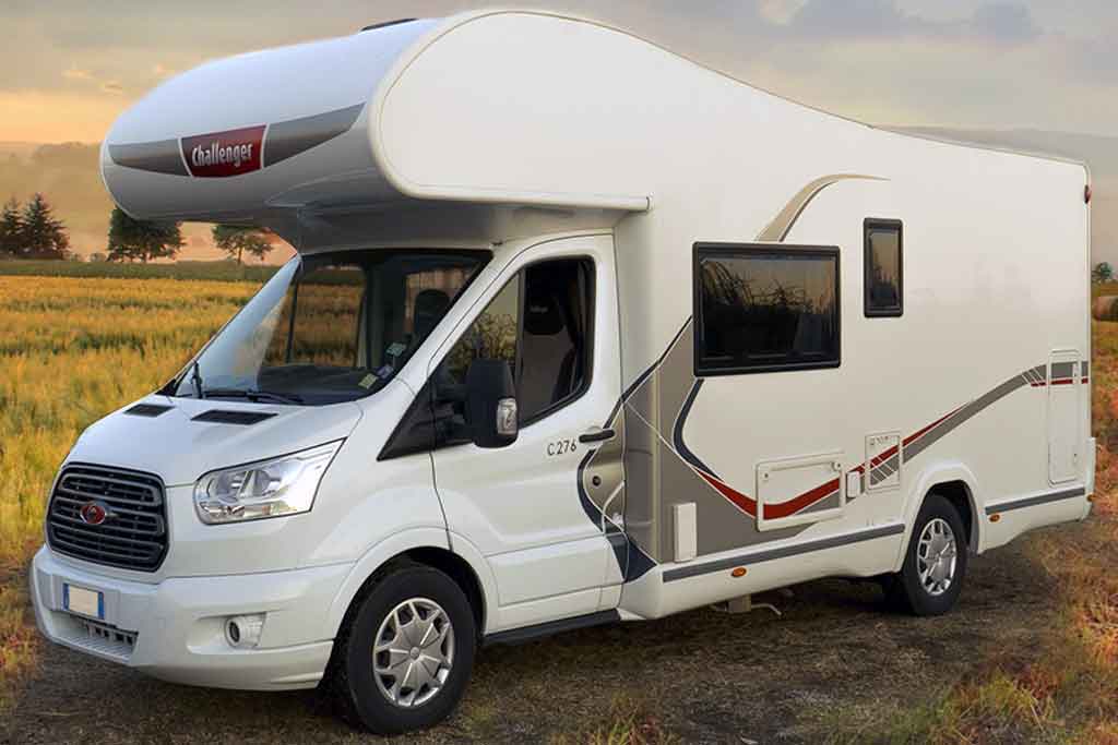 Challenger Genesis C276 - MONZACAMPER Noleggio Camper